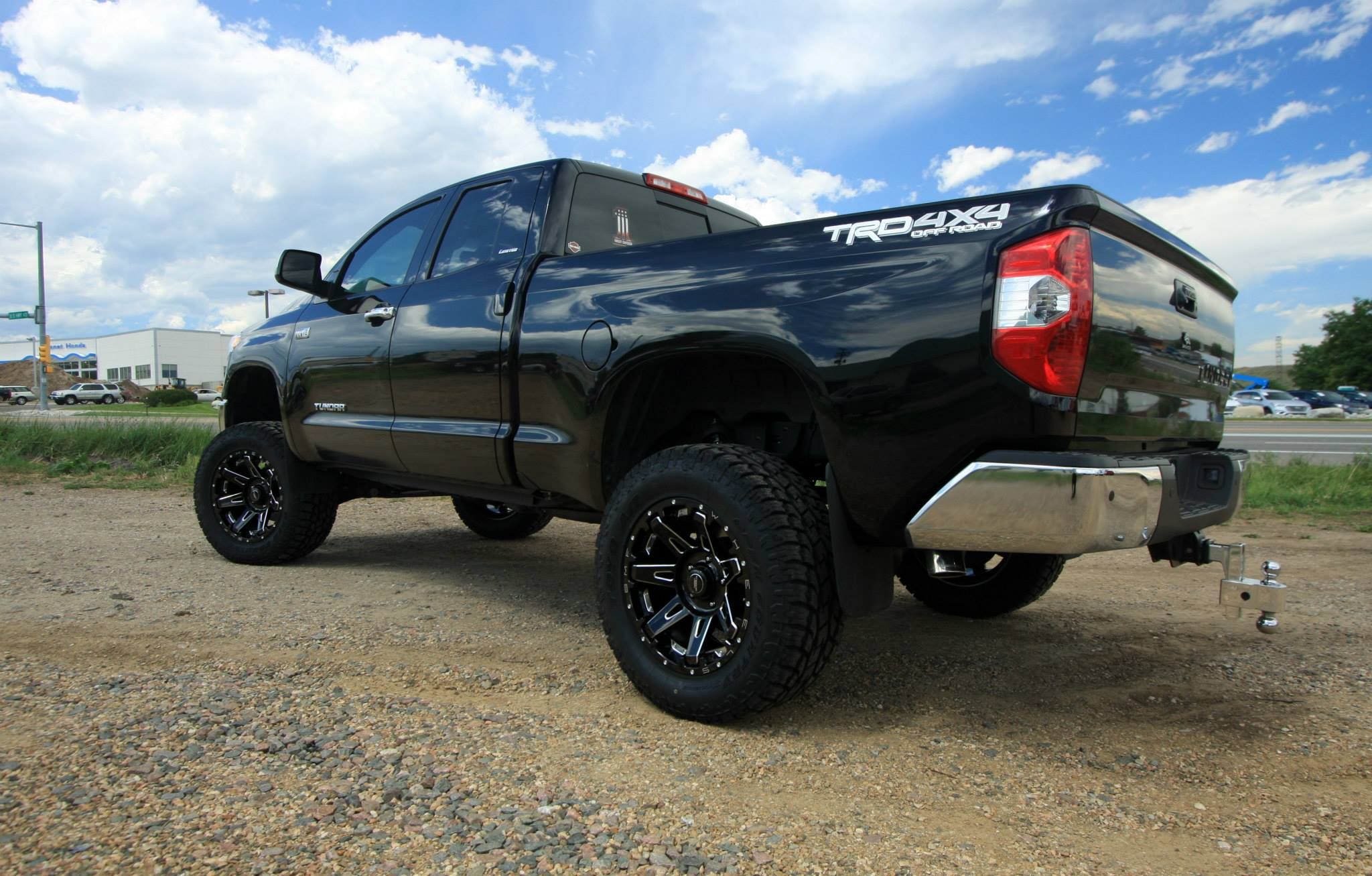 Tundra Denver, CO - Five R Trucks